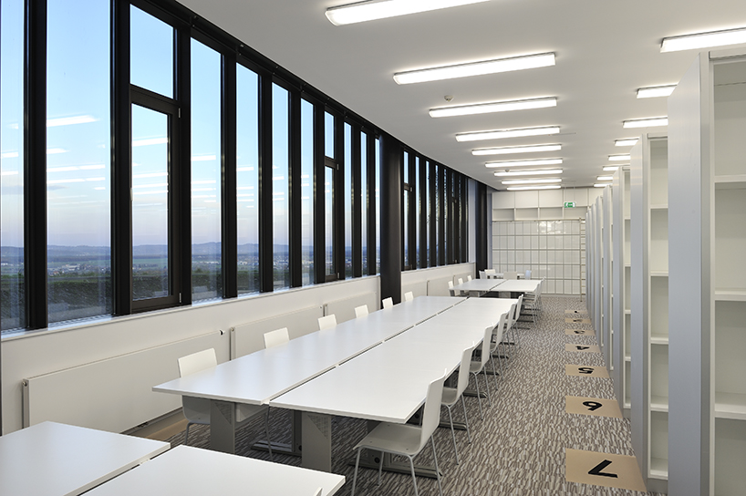 faculty of agriculture and life and sciences building by styria architects