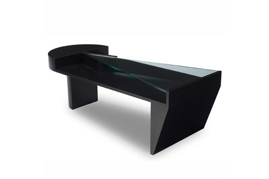 auction highlight: glass table by robert mapplethorpe