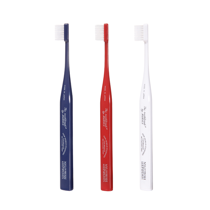 the misoka toothbrush cleans your teeth using only water