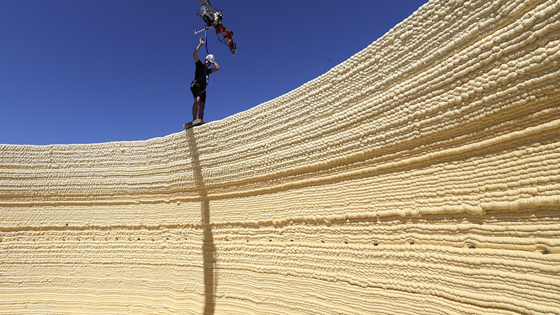 MIT develop rolling robot that can 3D print buildings