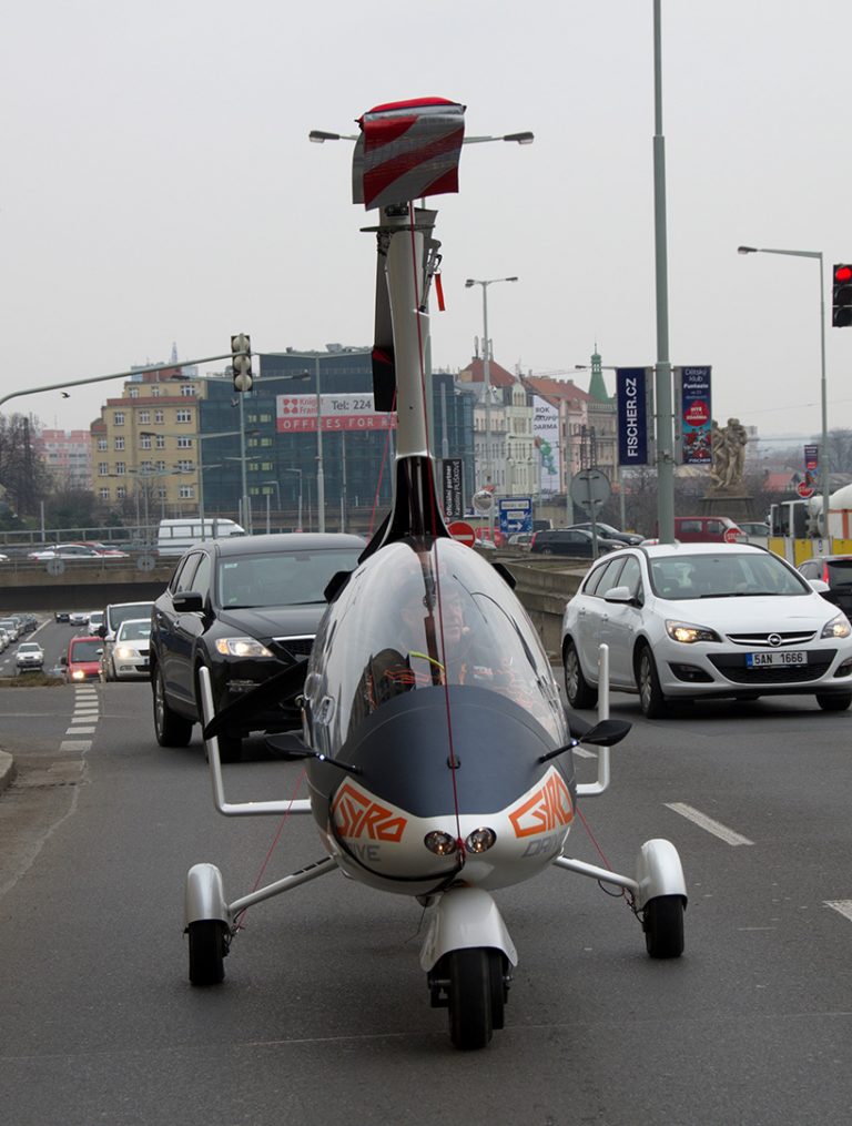 nirvana autogyro's gyrodrive becomes world’s first street legal flying car