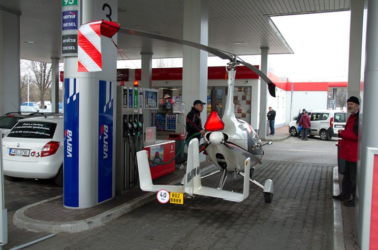 nirvana autogyro's gyrodrive becomes world’s first street legal flying car