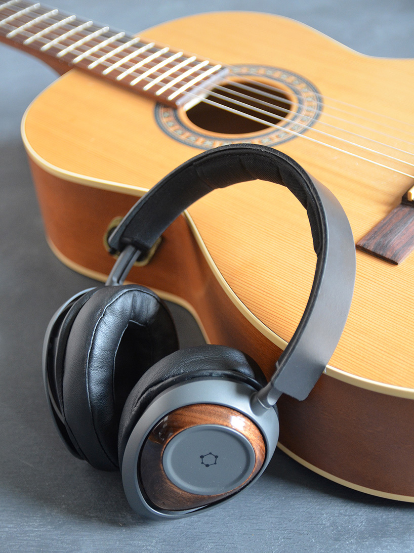 world's first graphene headphones deliver a groundbreaking sound quality
