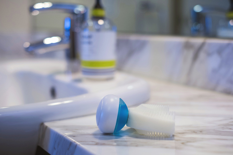 amabrush automatic toothbrush takes 10 seconds to clean your teeth