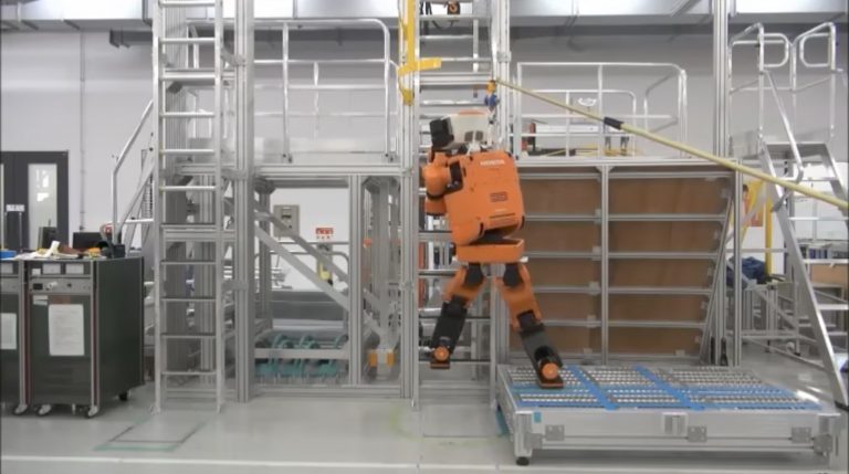 honda reveal disaster relief robot e2-dr at IROS conference