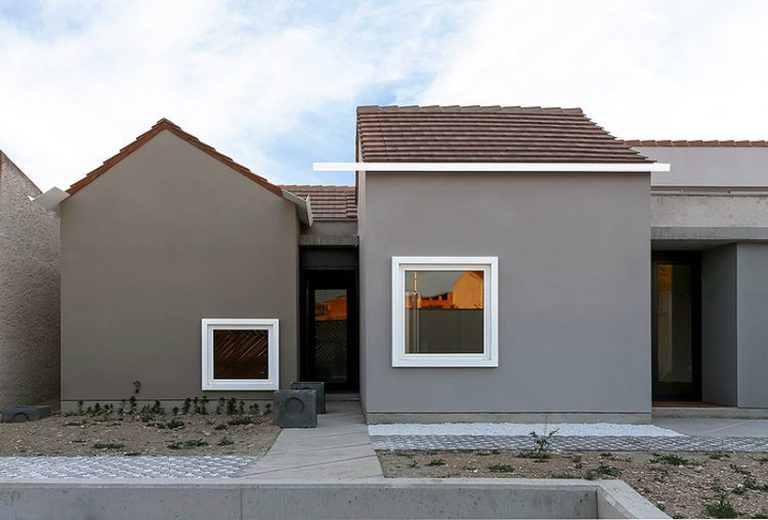 sergio sebastián's 'house JI' reinterprets the traditional of housing ...