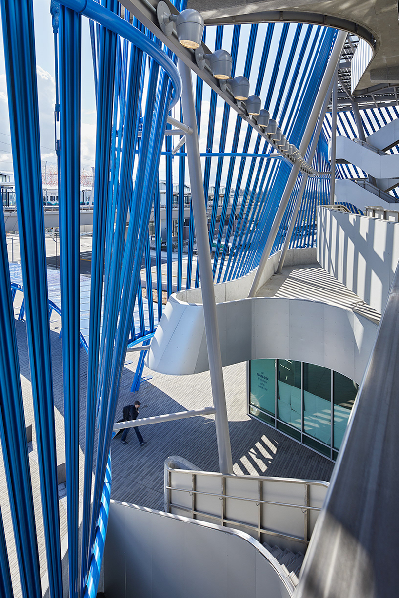 brooks + scarpa completes undulated transit station and plaza in seattle