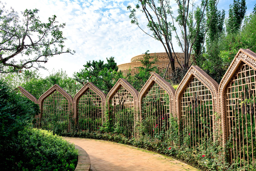 D+H annular brick urumqi garden adorned with local chinese flora