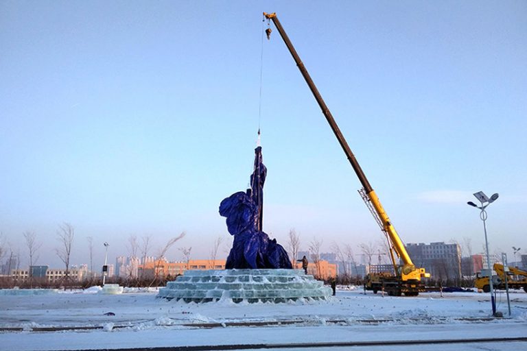 engineers build the world’s tallest ice tower in china
