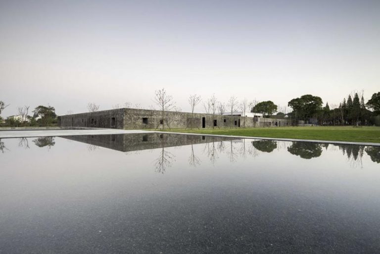 neri & hu's 'walled' hotel is a boutique fortress with chinese courtyards