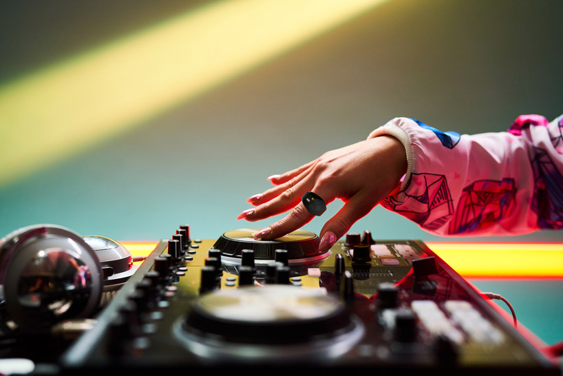 the wave ring lets you control sound and make music with your finger