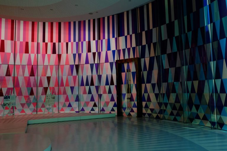 vanceva glazing layers highly functional, rainbow-hued surfaces