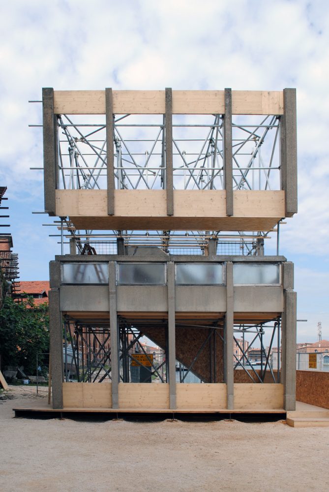the V&A reassembles robin hood gardens façade at the venice biennale