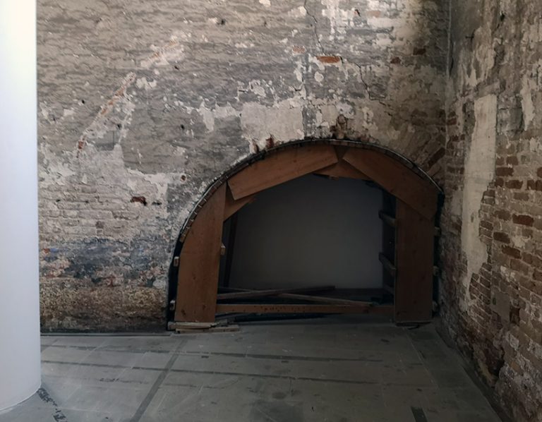 valerio olgiati sets a space in a space at the venice architecture biennale