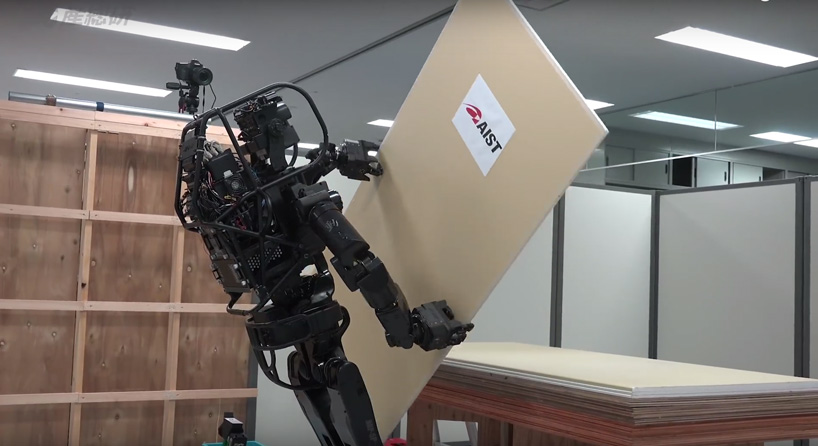 humanoid construction robot HRP-5P is capable of installing walls and ...