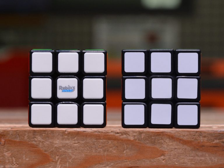 Self Solving Rubiks Cube Powered By A Custom 3d Printed Robotic Core
