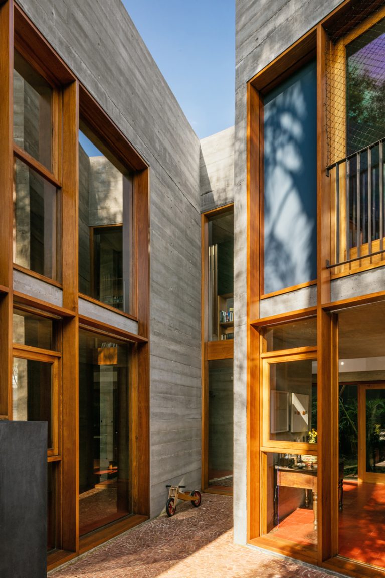 una arquitetos 239 house in são paulo designed with modernist influences