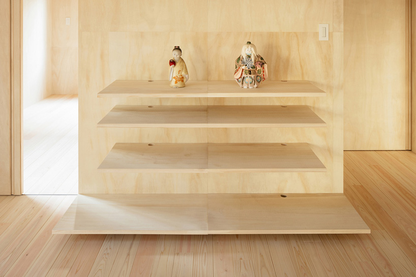 mio tachibana architects completes 'hinge' house in tokyo with a gable roof