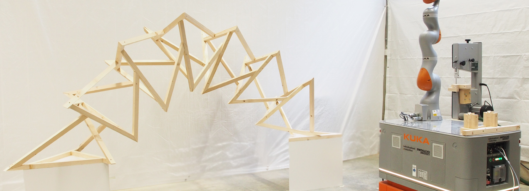 individualized production's robot can be used for complex construction