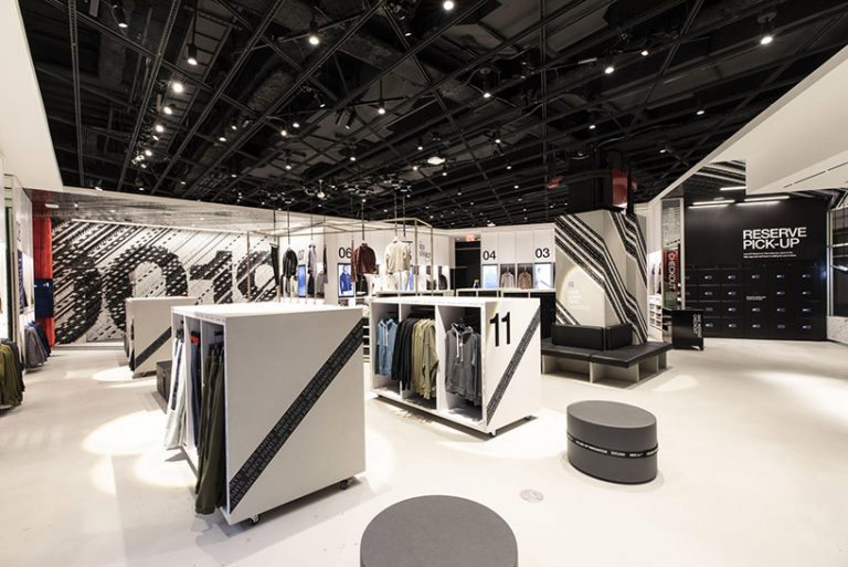 NIKE opens immersive flagship store in NYC with wavy glass façade