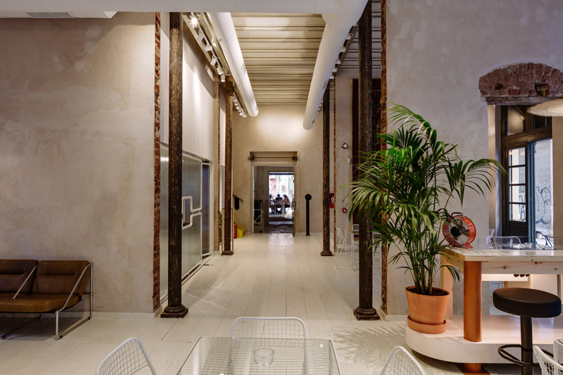 eccentric rooster stars in beetroot identity for greek space ypsilon