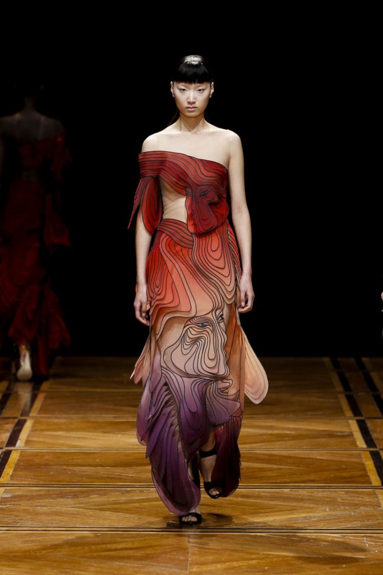 iris van herpen uses laser cutting techniques to create 3D anamorphic ...