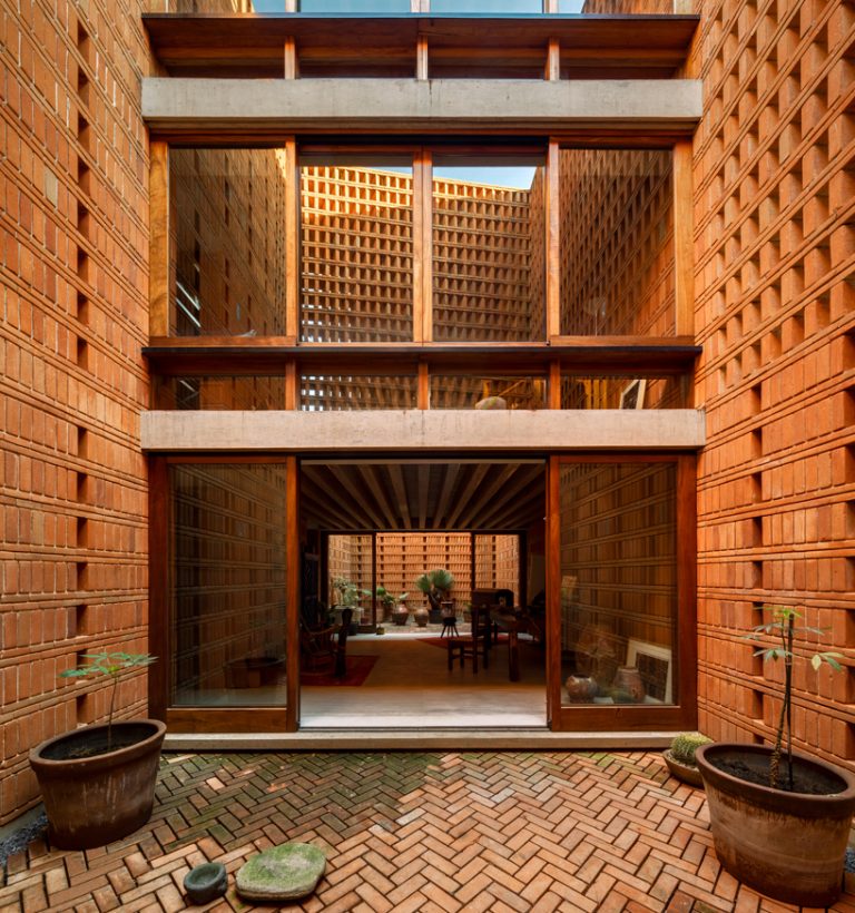 'iturbide studio' in mexico by TALLER | mauricio rocha + gabriela carrillo