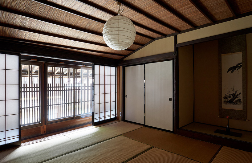 tsubame architects renovates traditional japanese townhouse with skylight
