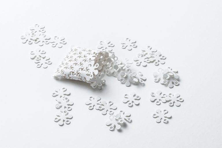 kenji abe designs reusable packaging that transforms to fit items