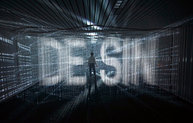 FREITAG wants you to report examples of bad design