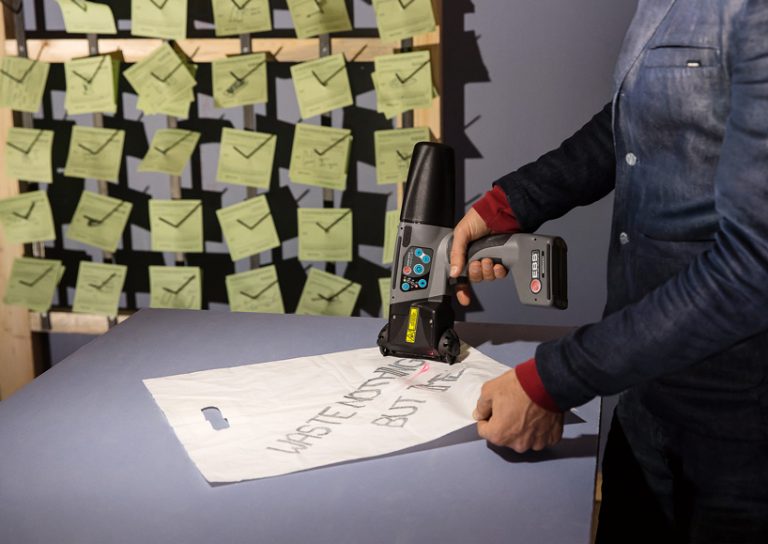 FREITAG wants you to report examples of bad design