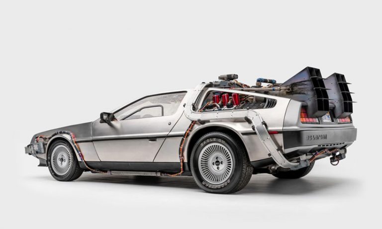 'hollywood dream machines' exhibition traces a history of sci-fi and ...