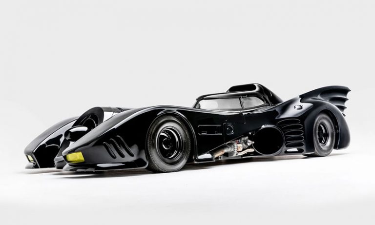 'hollywood dream machines' exhibition traces a history of sci-fi and ...