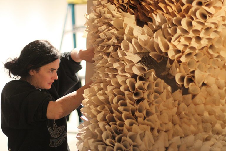 samuelle green uses paper and chicken wire to intricately weave an ...