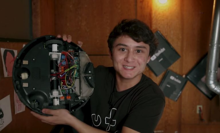 hacked roomba robot screams in pain when it hits into things