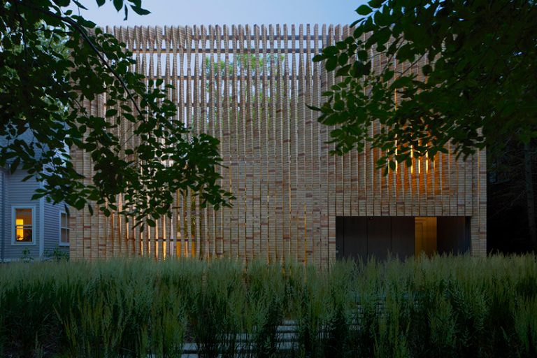 thayer house by brooks + scarpa boasts twisting brick columns