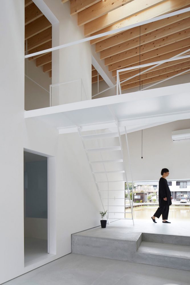 atelier kenta eto wraps cube house in black aluminum in kadokawa, japan