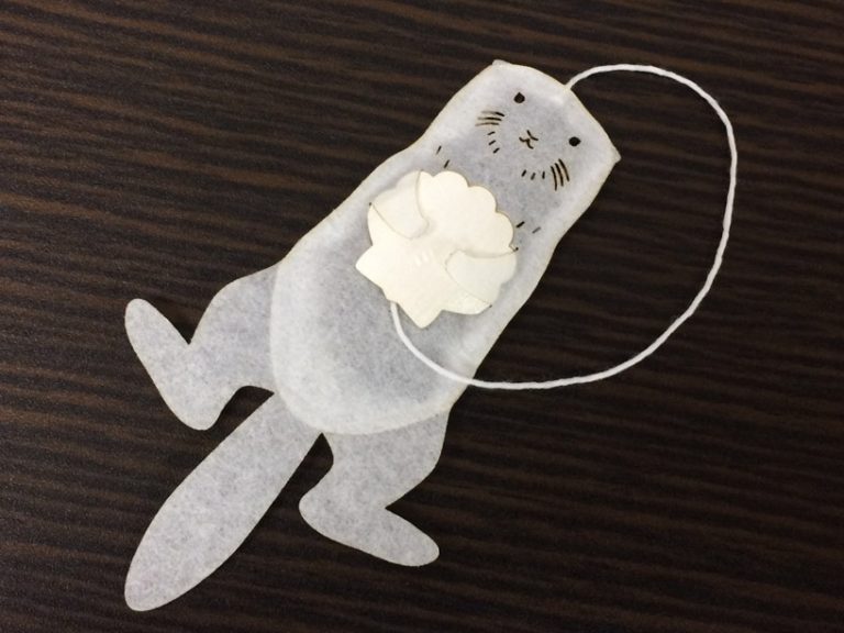 ocean tea bag uses sea life-shaped sachets that come alive in your cup
