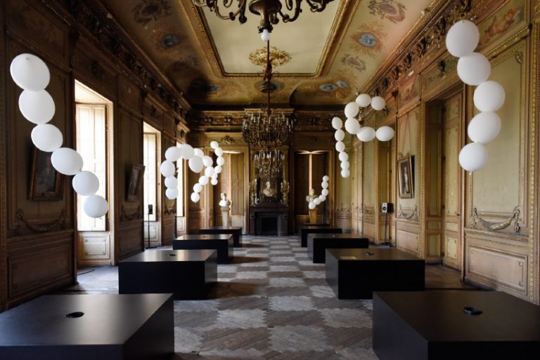 charles petillon's interactive balloon installation generates sound and ...