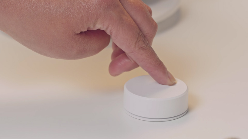 IKEA's remote control for SONOS speakers is a simple puck-like device