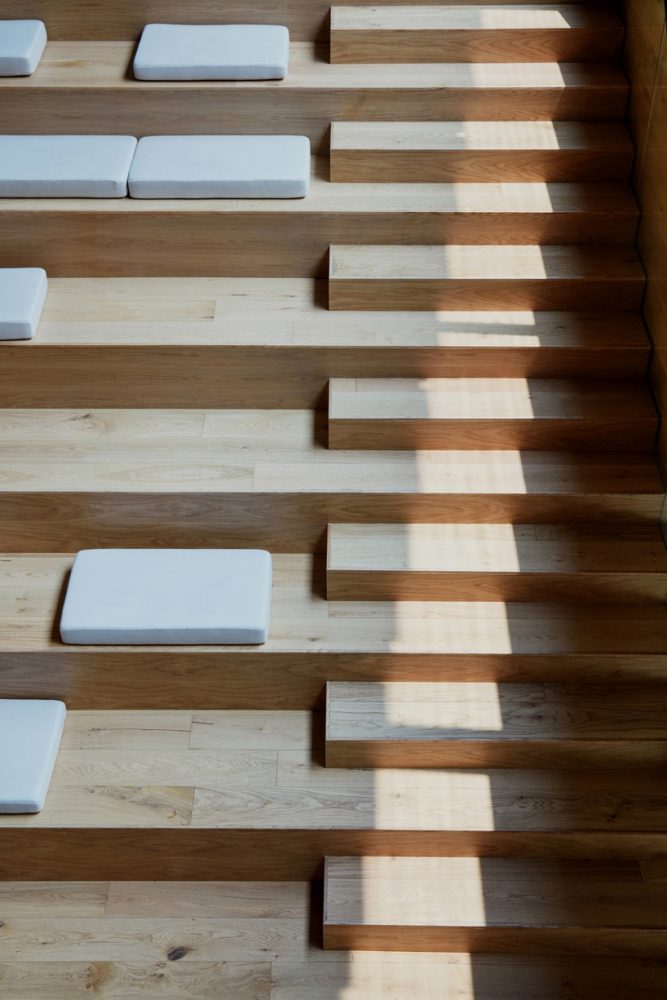 beijing fenghemuchen space design builds yue library as wooden forest ...