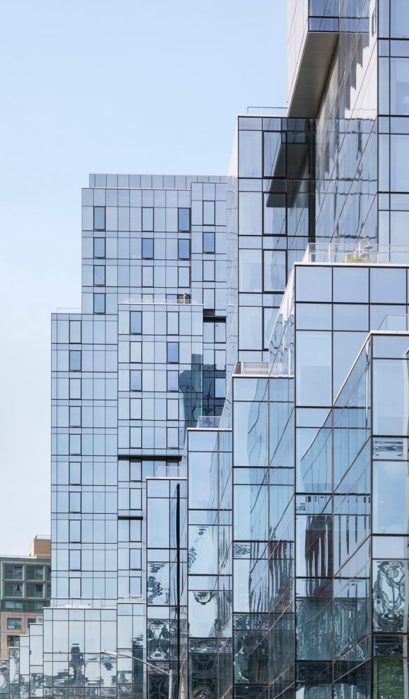 ODA completes clustered 'tower 1' along brooklyn waterfront at 420 kent