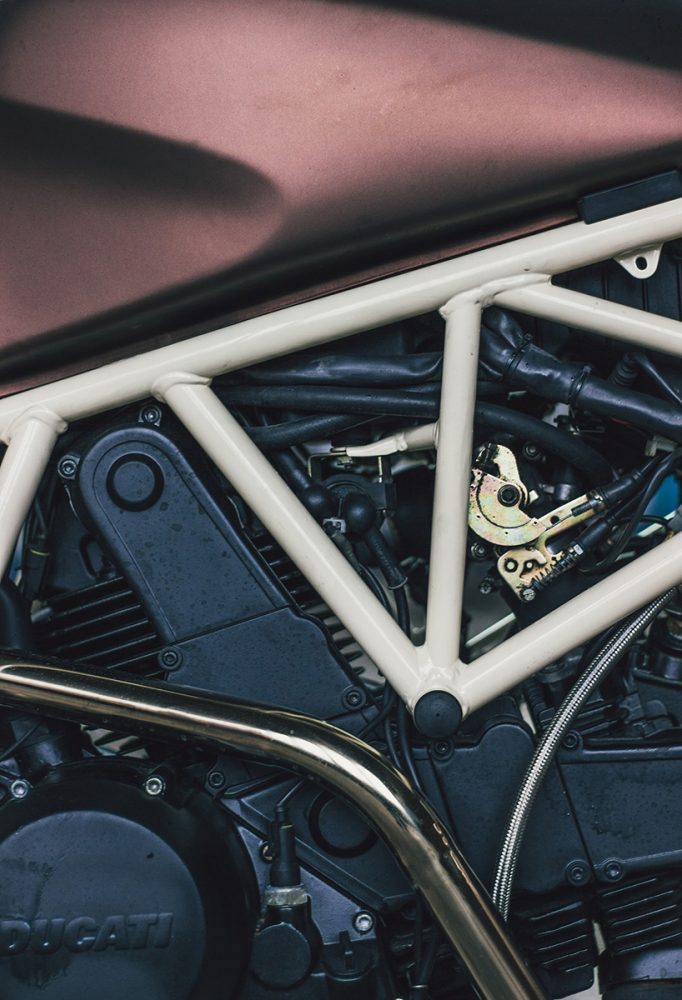 webbed subframe shapes the custom ducati 750SS by LL motorcycles