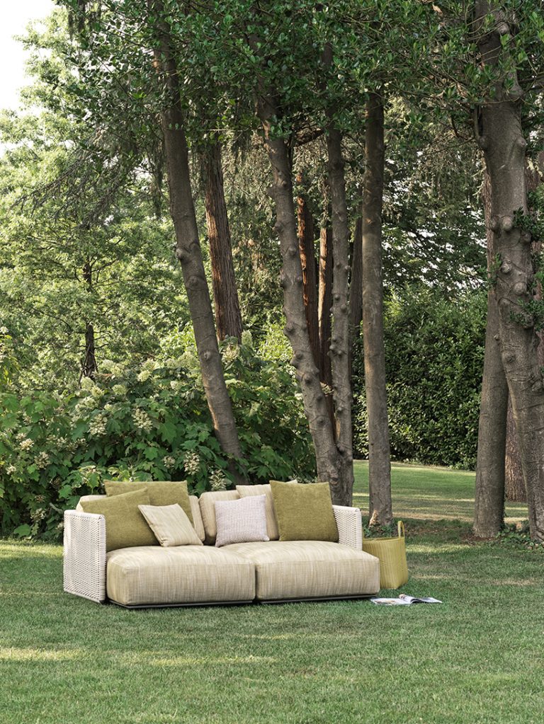 FLEXFORM's contemporary furniture crafted for outdoor collection 2019