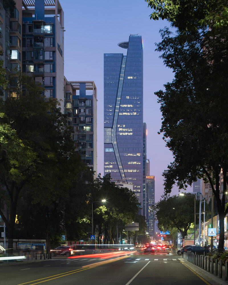 fuksas' guosen securities tower in shenzhen conveys a 'vertical tension'