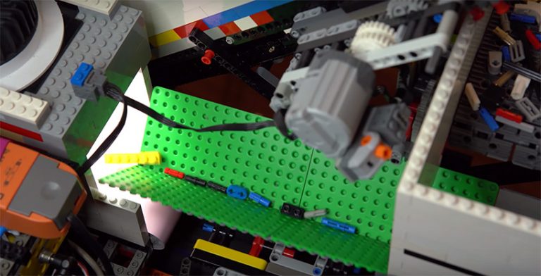 the universal LEGO sorter is an AI-powered machine that sorts every ...