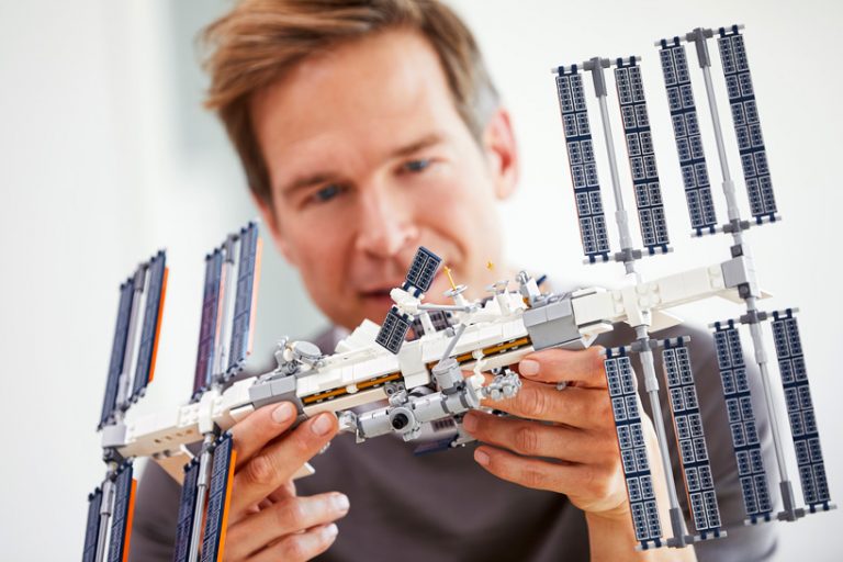 LEGO collaborates with NASA on 864-piece international space station set
