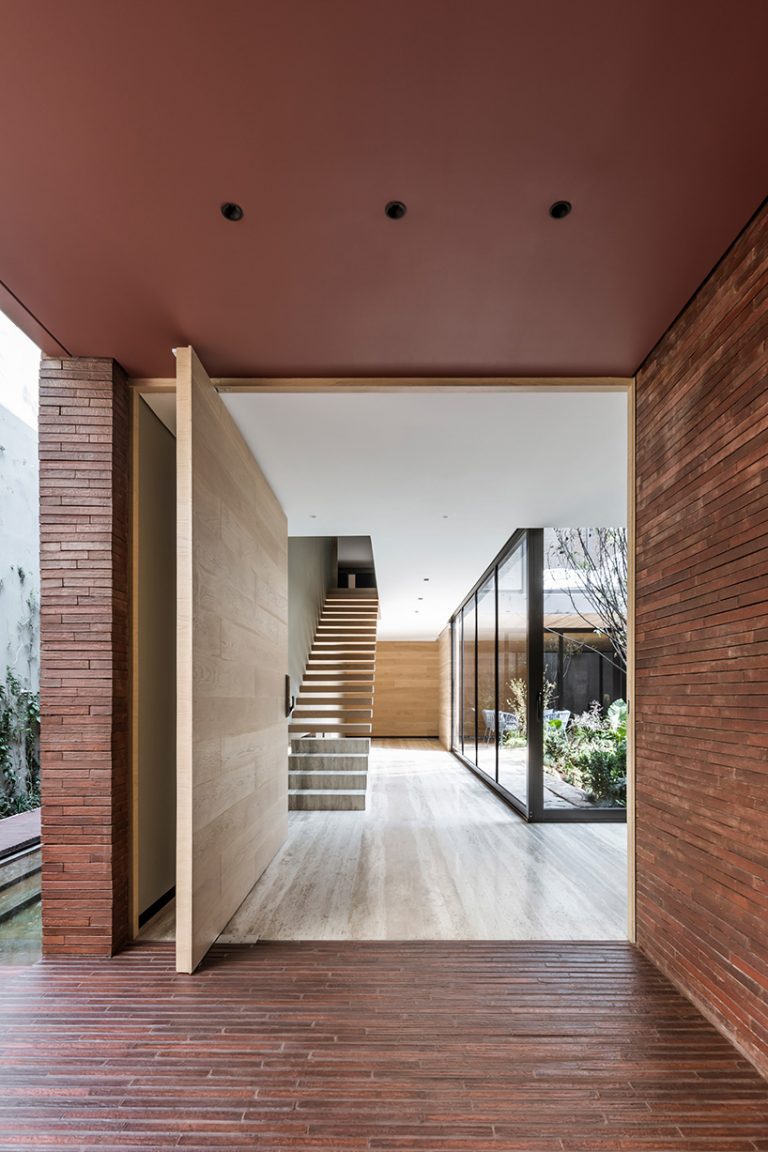 esrawe studio shapes casa sierra fría in mexico as a monolithic brick ...