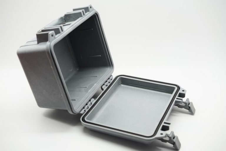 this off-grid cyberdeck computer is designed for the end of the world