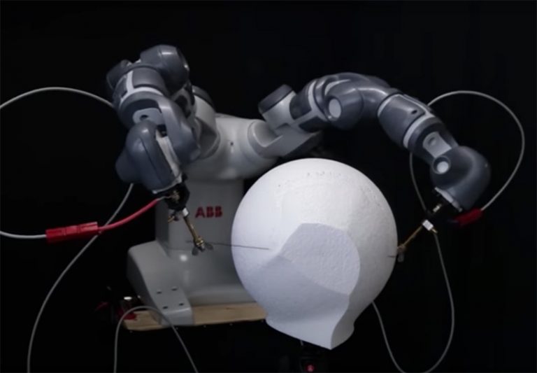 RoboCut, a robot that can sculpt styrofoam like an artist
